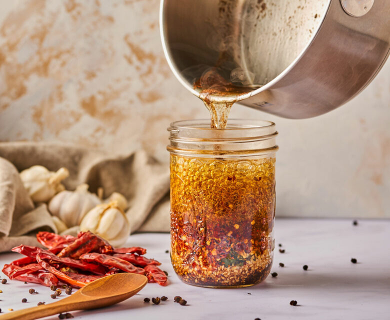 Easy Quick Chili Oil with Garlic